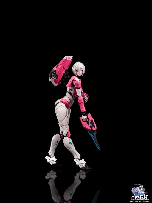 Flametoys Studio & Sentinel Studio - Transformers MD002 Arcee model kit ...